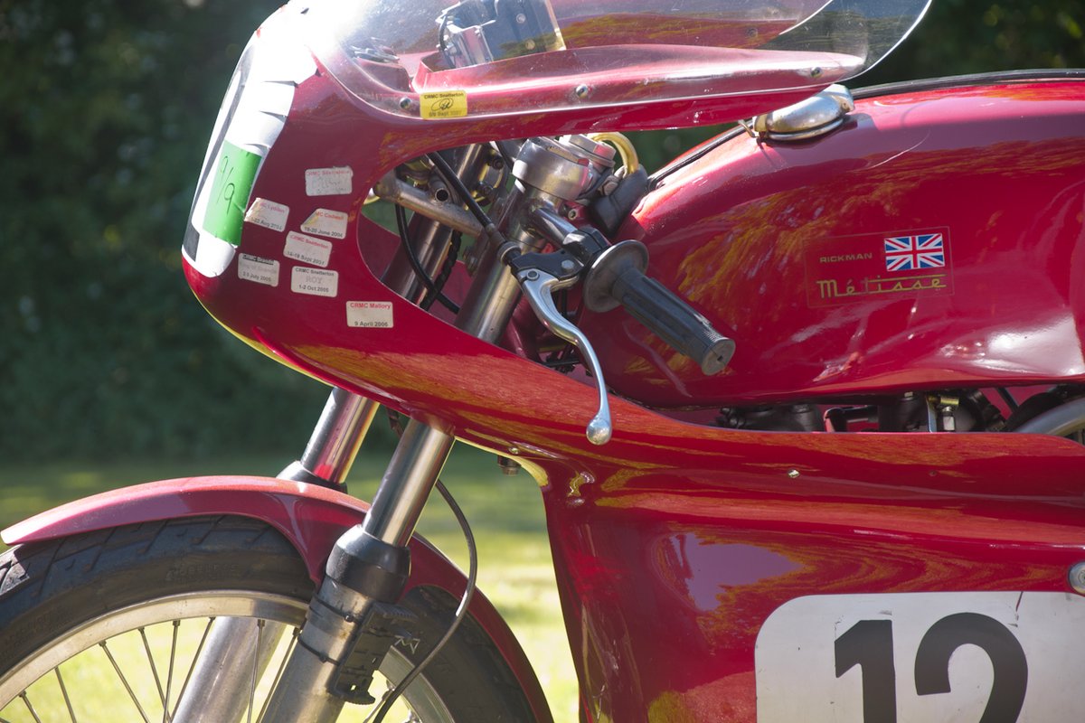 Une nouvelle Triumph Rickman Metisse chez Legend Motors ? | LEGENDLILLE.COM