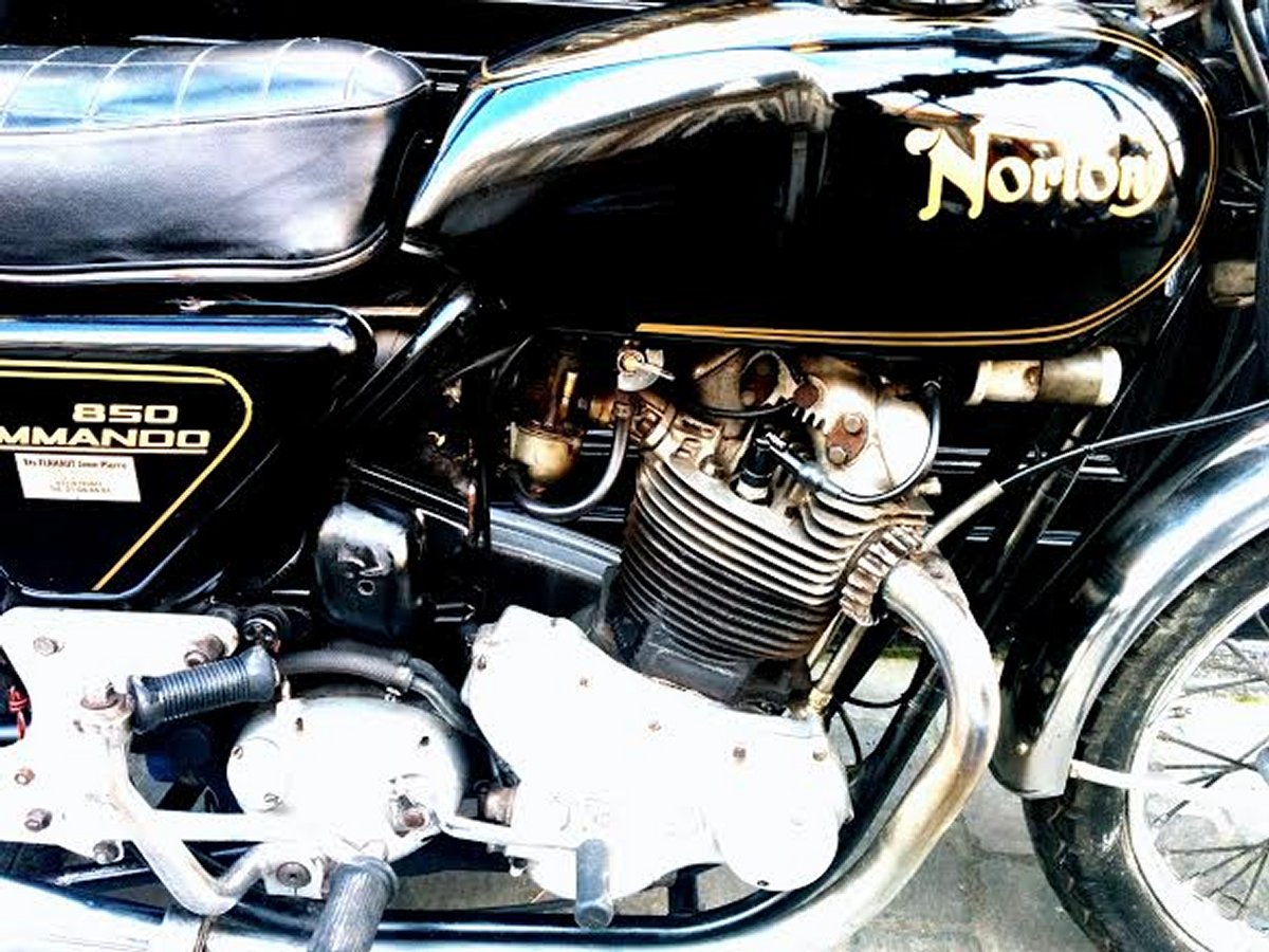 Norton Commando 850 MK3 1975, à vendre chez Legend Motors Lille ...